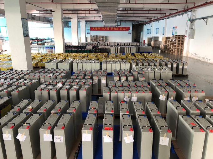 Coslight 12v200ah Lithium Ion Battery 48V 30Ah Lifepo4 Battery Pack